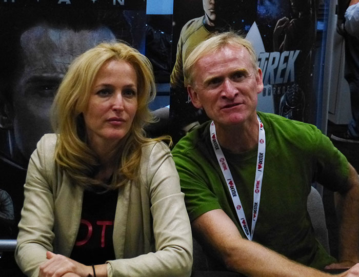 Comic-Con: X-Files: Season 10 Comic with Variant Cover Signing ...